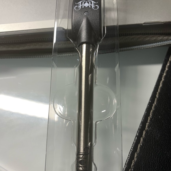 Heavy Hitters | Other | Heavyhitters 37v Battery Usb Charger | Poshmark